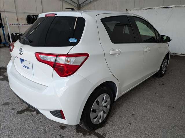 トヨタ ヴィッツ（Vitz） 1.0F・2019(R1)年式・ホワイト・1000cc・沖縄トヨタ自動車株式会社 トヨタウン港川店・4.6万km ...