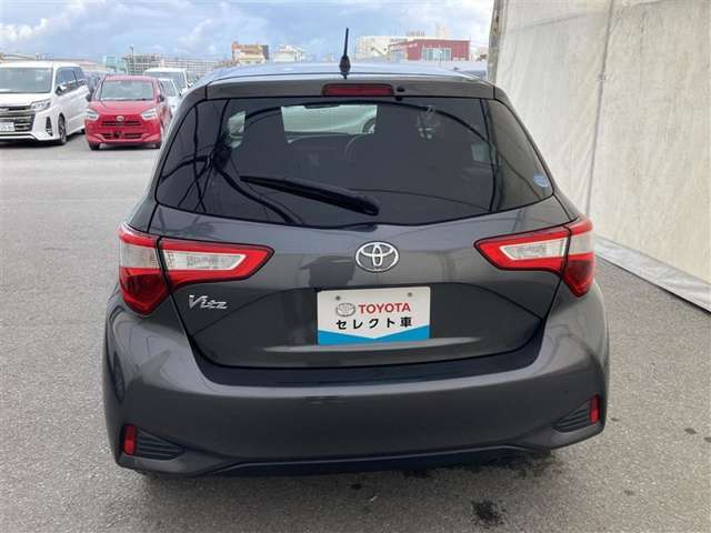 トヨタ ヴィッツ（Vitz） ヴィッツ F・2019(R1)年式・グレーメタリック・1000cc・沖縄トヨタ自動車株式会社 トヨタウンとよさき ...