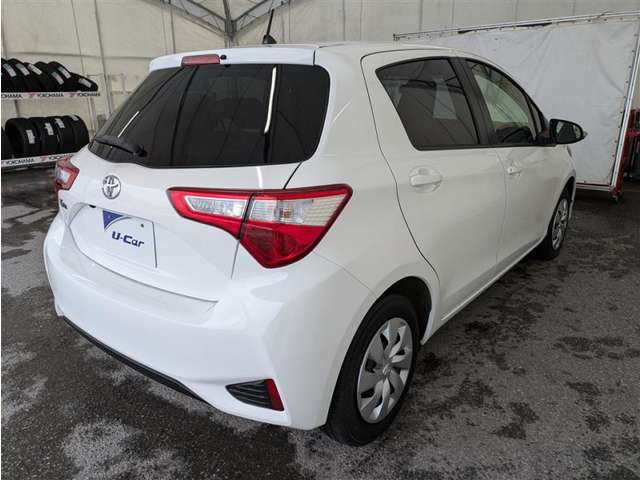 トヨタ ヴィッツ（Vitz） 1.0F・2019(R1)年式・ホワイト・1000cc・沖縄トヨタ自動車株式会社 トヨタウン名護店・5万km ...